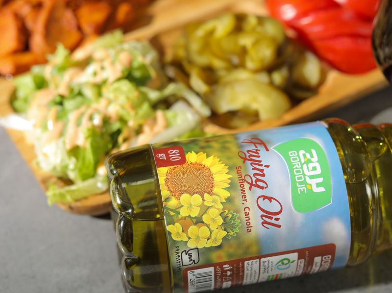 Frying Oil Bottle Label Design by Sanuwer Hossen on Dribbble