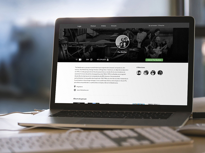 Daily UI #006 - User profile in mockup by Axel Cardinaels on Dribbble