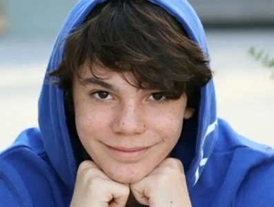 mainphoto medium by Jentzen Ramirez on Dribbble