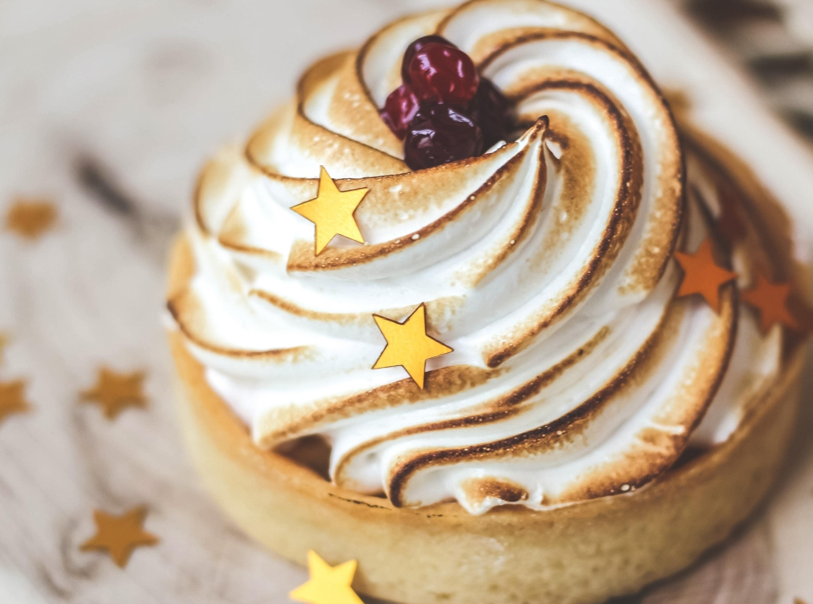 Best clickable zoom cake Look like better for eat by Inam Sawan on Dribbble