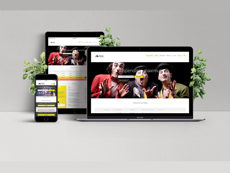 Responsive Web Design by Rocío Díaz Couretot on Dribbble