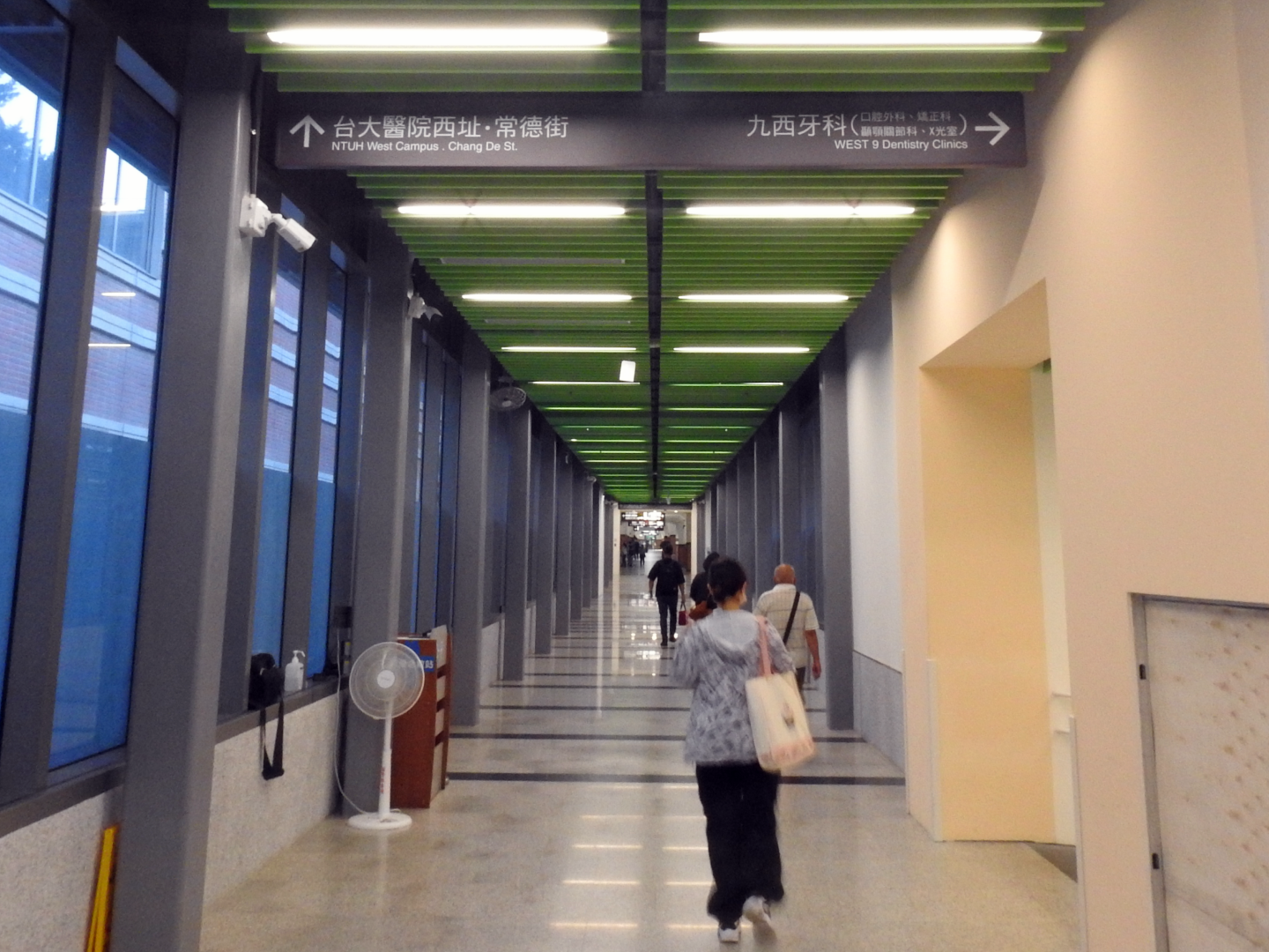 Central Corridor Signage Design | NTU Hospital by Yu-Fang , Lin on Dribbble