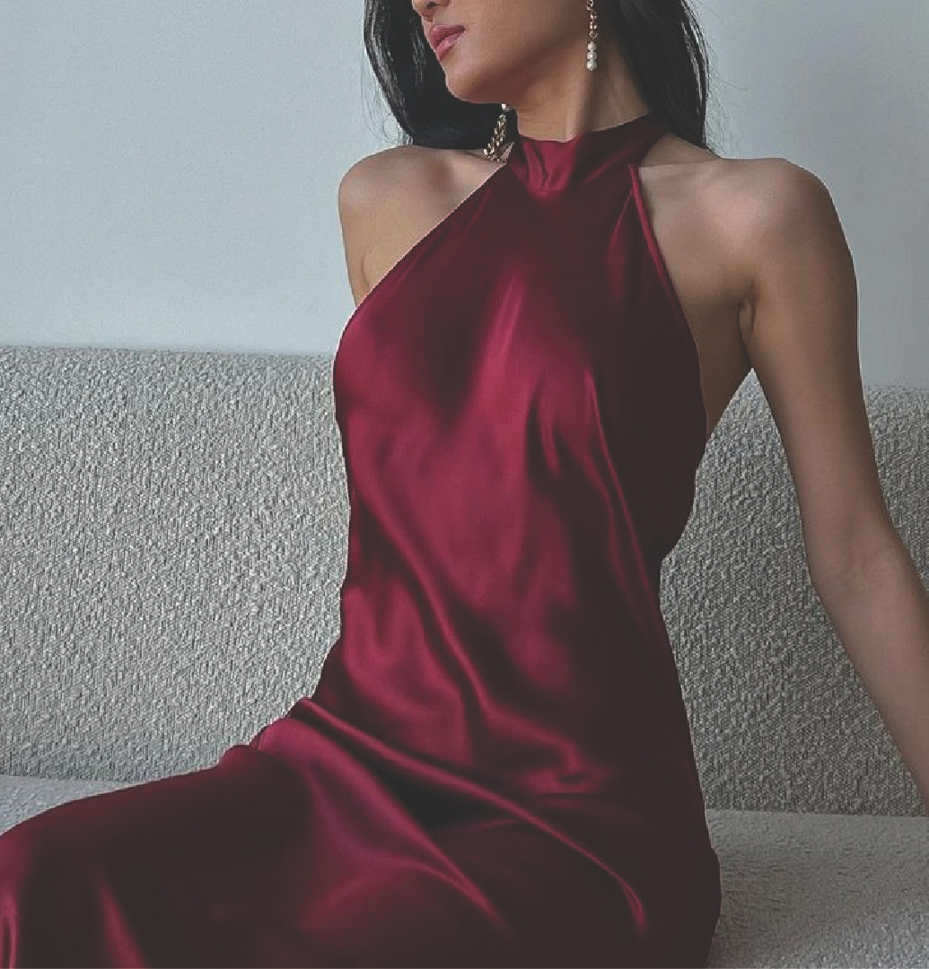 VOMA- Clothing Brand Logo Design-visual Identity by Byzainab on Dribbble