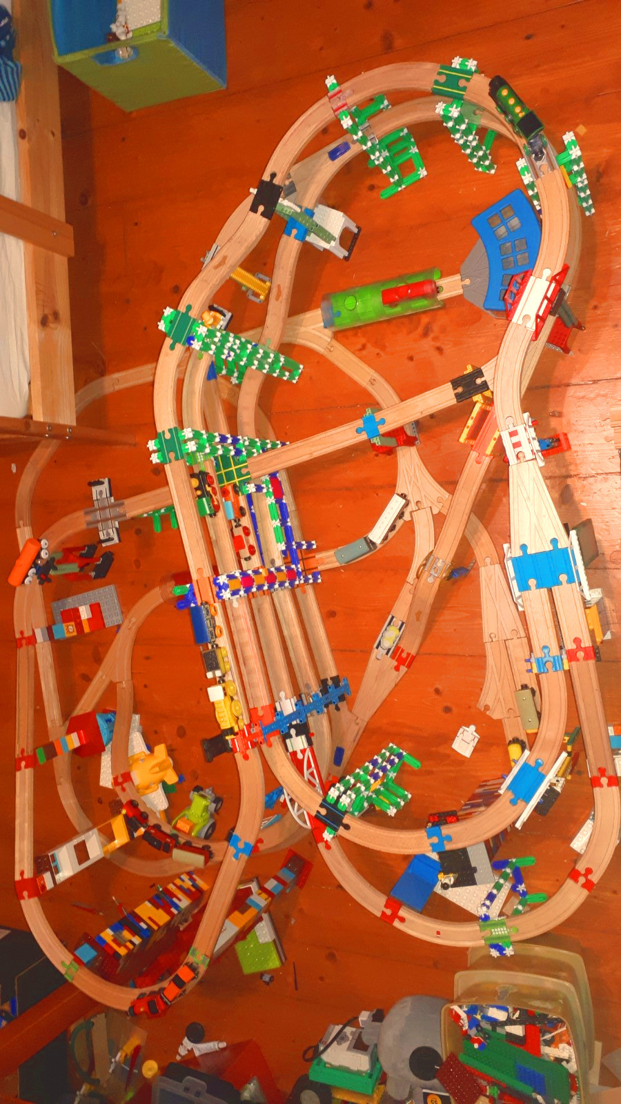 Robust and stable multilevel bridges for wooden railway by Dejf 3D tisk ...