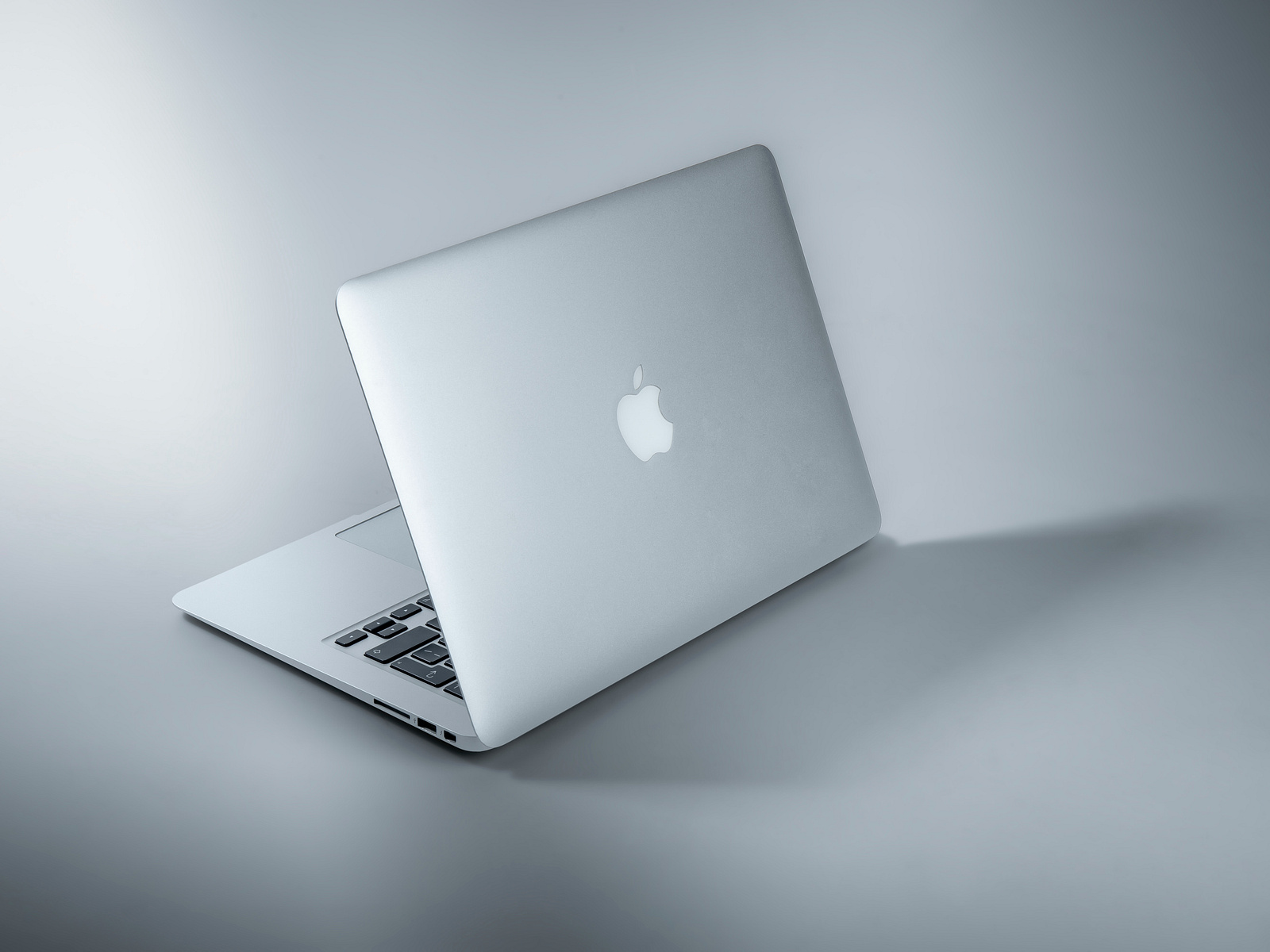 MacBook Is Best For Students Choose The Right One For You By Itwayshub macbook-is-best-for-students-choose-the-right-one-for-you-by-itwayshub