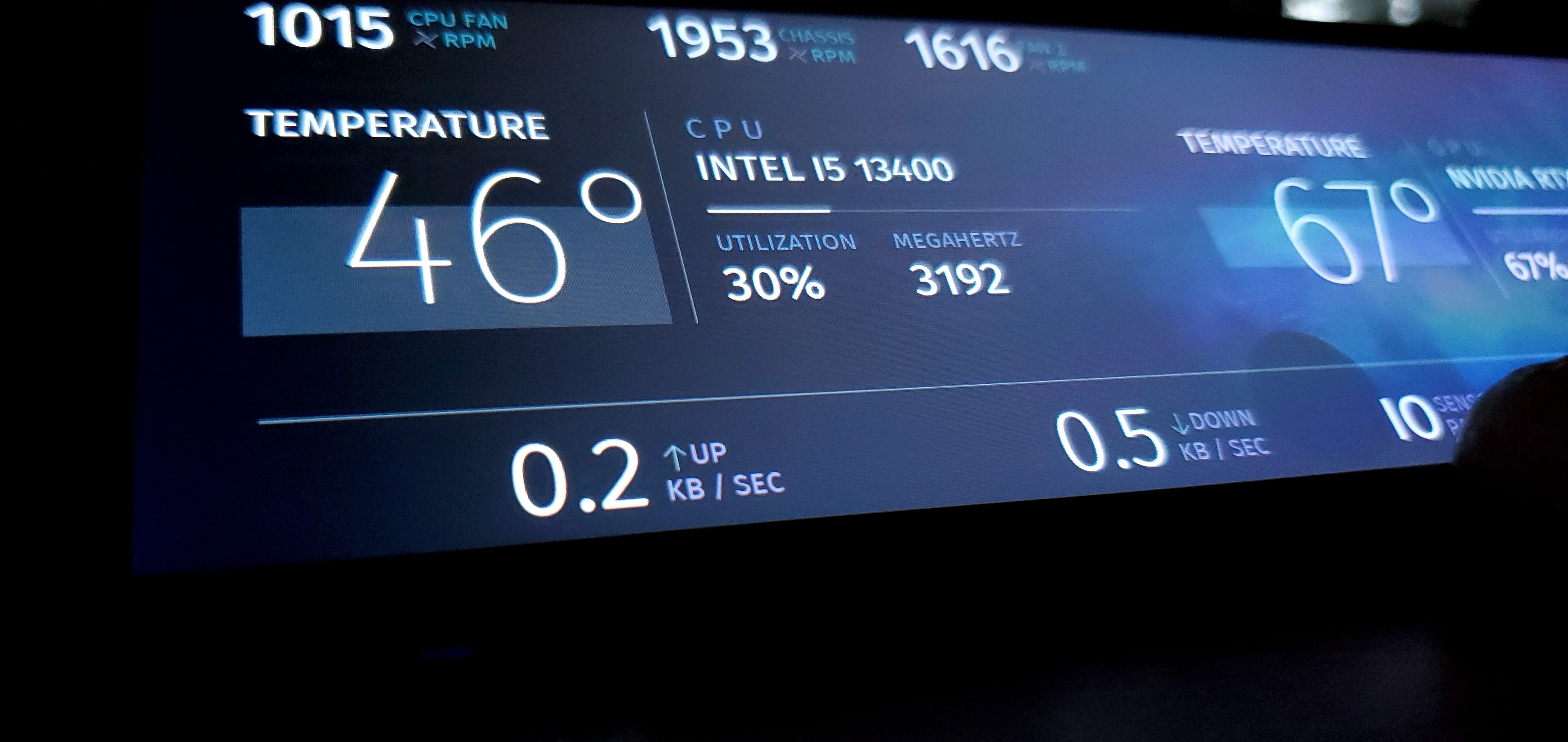 IO - a theme / skin for the sensor panel in AIDA64 by Matthew Almand on ...