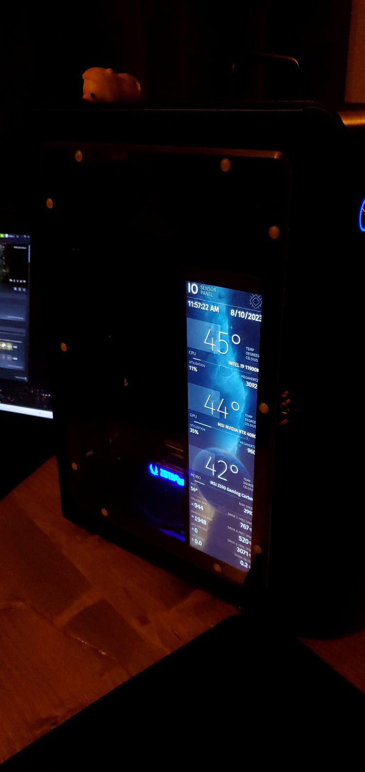 IO - a theme / skin for the sensor panel in AIDA64 by Matthew Almand on ...